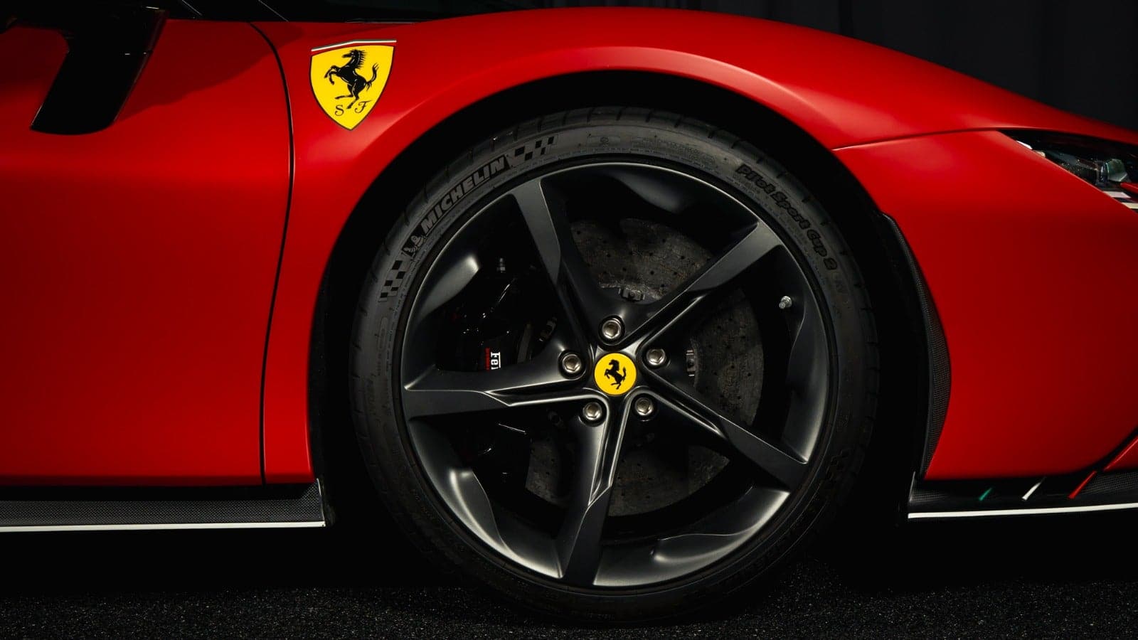 DCT Ferrari, SF90 Spider | Formula Leasing